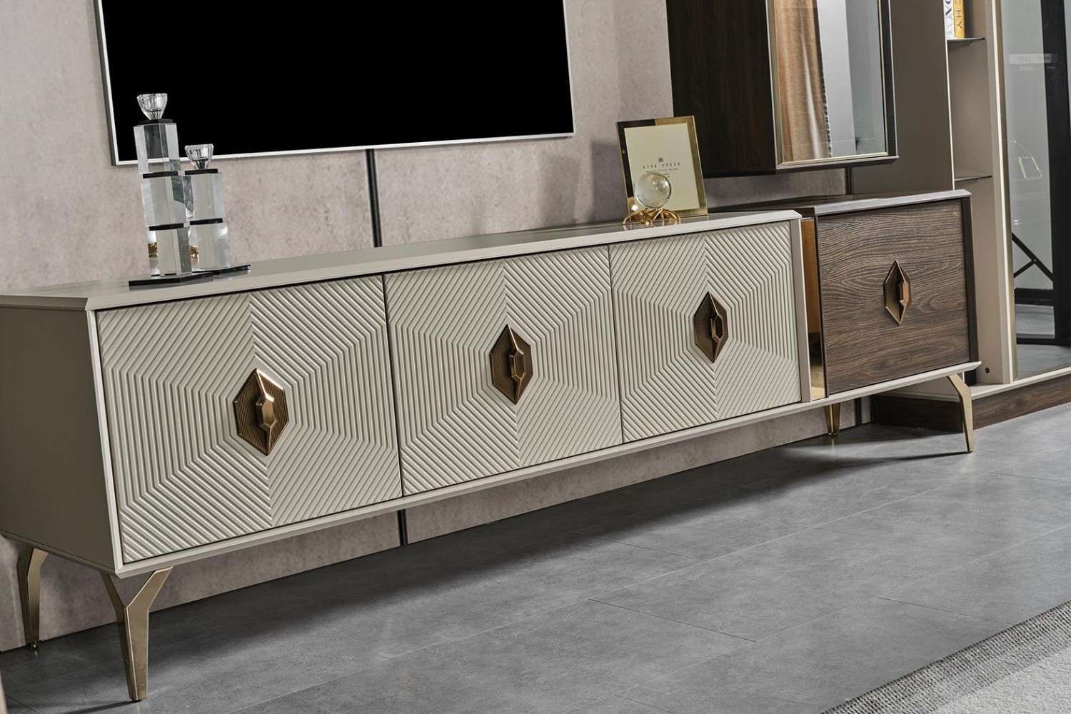 Raze Tv Ünitesi - RZETVU